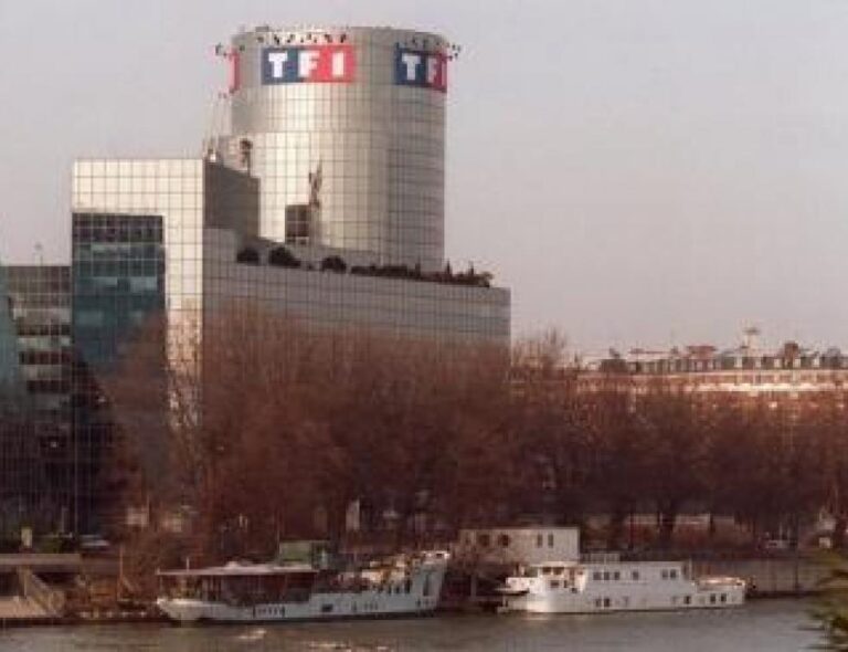 TF1 sort l’artillerie lourde pour 2025-2026 : séries cultes, nouveautés ...